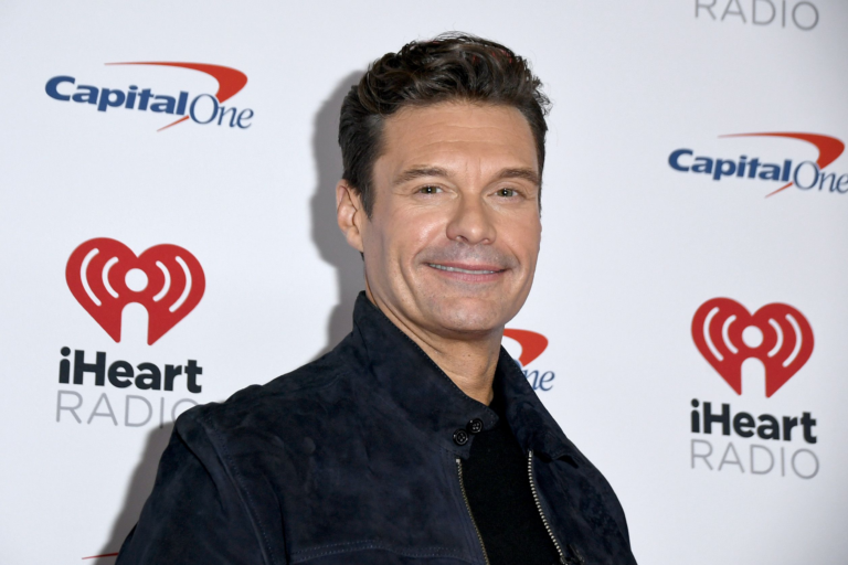 Ryan Seacrest stuns viewers with a dramatic new look on-air, sparking ...