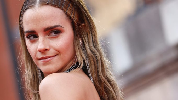 VIDEO: A clip showing Emma Watson driving while INTOXICATED and getting ...