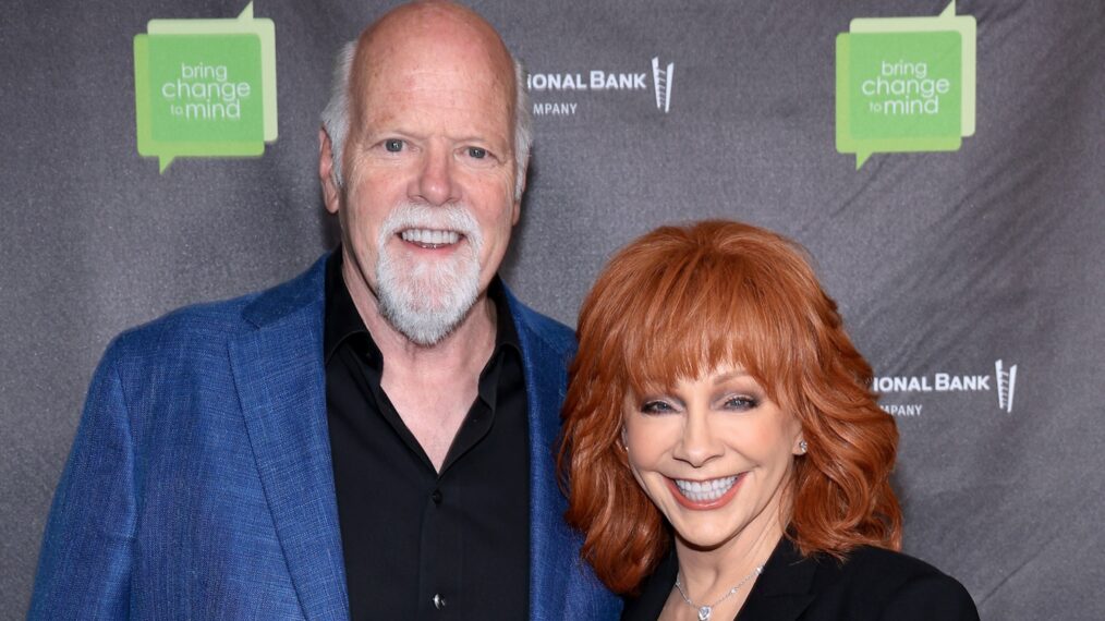 Reba McEntire Opens Up About Her First-Ever Fight with Boyfriend Rex ...